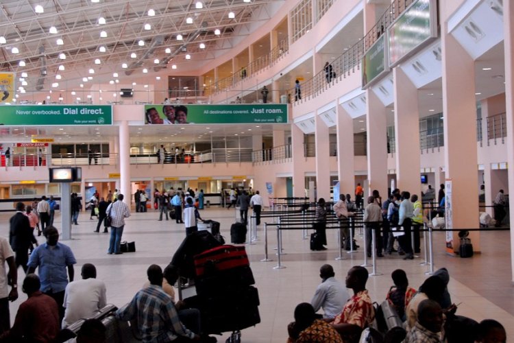 Police threaten showdown as students plan to ground Murtala Muhammed ...