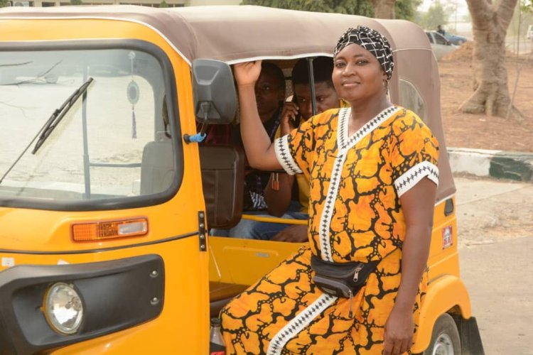 Meet Zainab Suleiman Only Female Shuttle Rider In UniAbuja - Myschoolnews