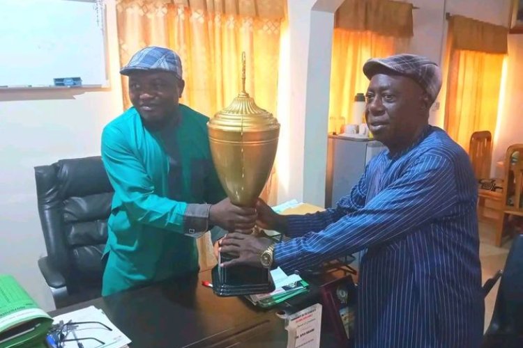 Fidei Polytechnic FC Receives Moses Orkuma Unity Cup Trophy - Myschoolnews