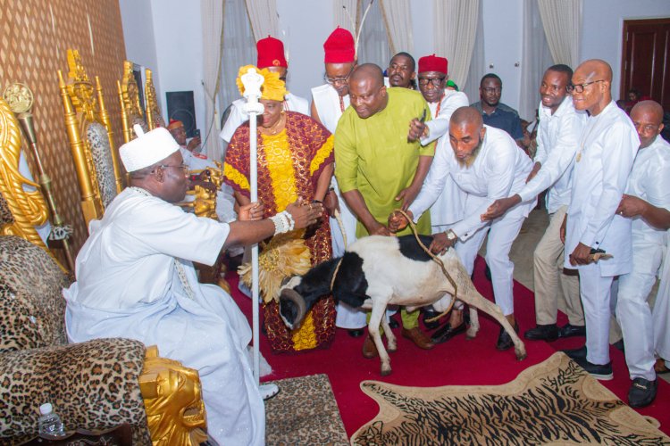 COOU Management Honors Igwe Dr. Oranu Chris Chidume at Iwa Ji Festival ...