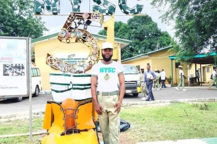 Fine Art Graduate Unveils 13ft Tribute to Fallen Corpers at Oyo State ...