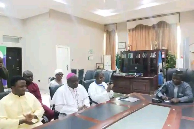 UNIMAID VC Prof. Mohammed Laminu Mele, Receives Catholic Chaplaincy ...
