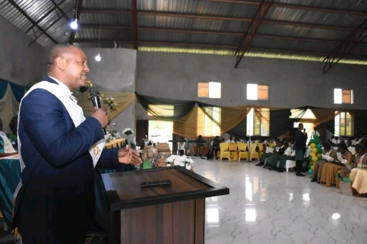 FUNAAB VC Reiterates Commitment to Quality Education at FUNIS Prize ...